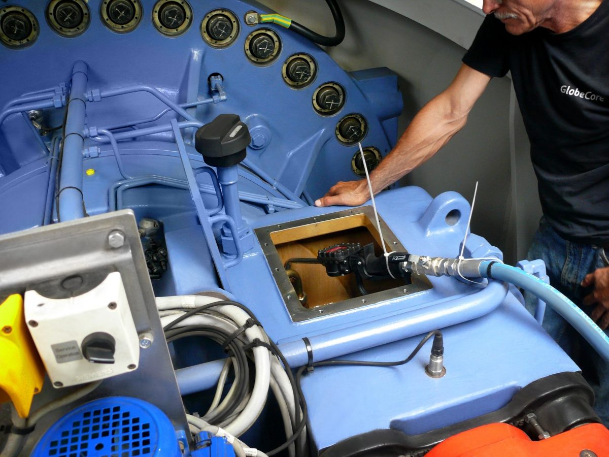 Wind turbine gearbox oil change - GlobeCore.com